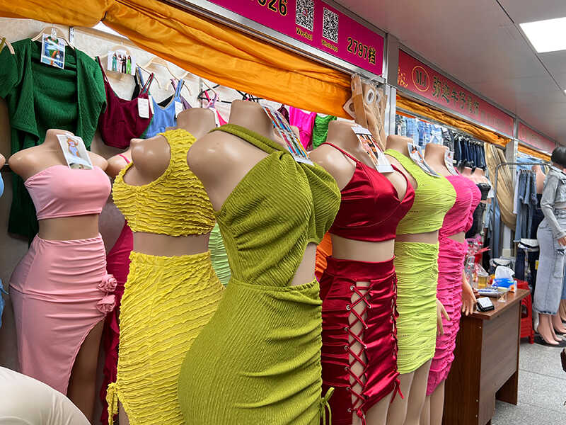 Why Guangzhou LIUHUA Fashion Wholesale Market Should Top Your China ...